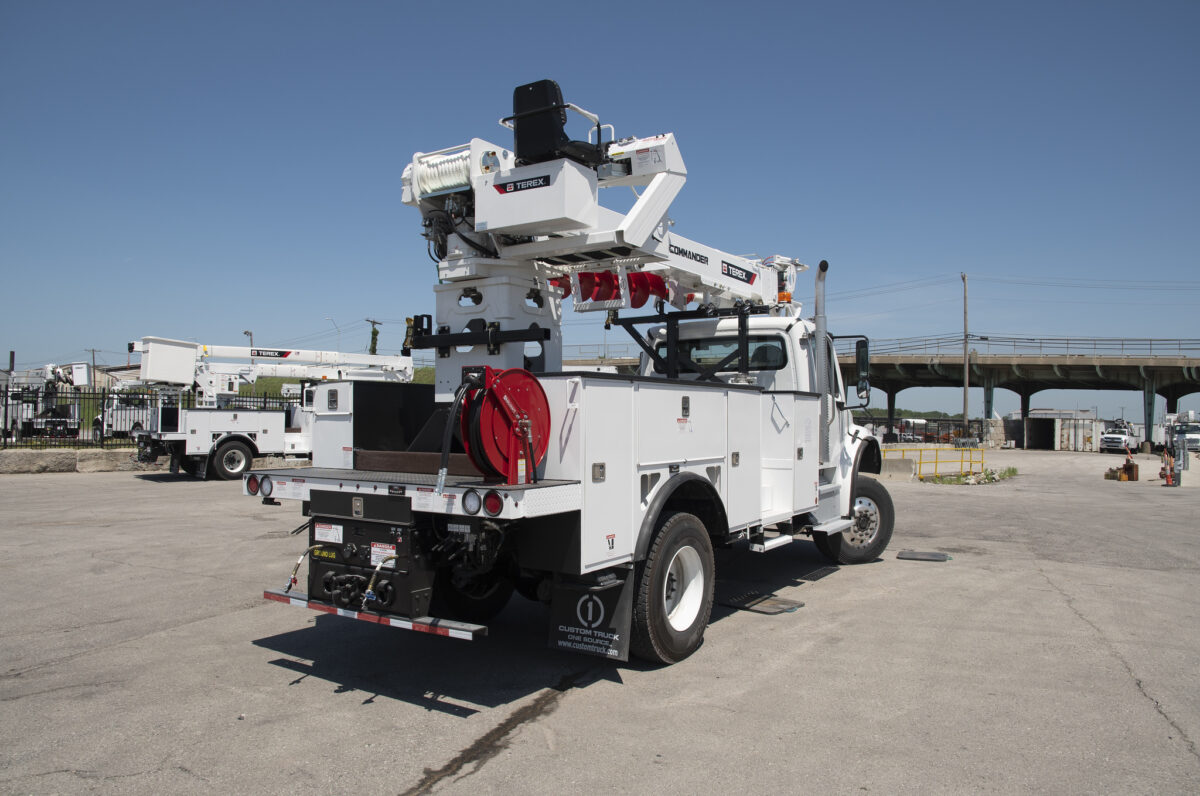 LINE BODY – Dakota Bodies